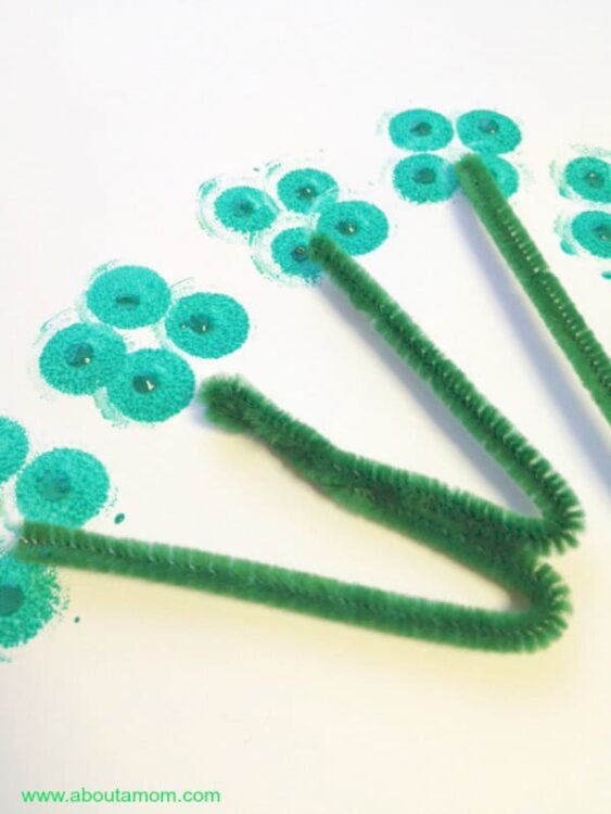 Frugal Four Leaf Clover Craft for Kids - About a Mom