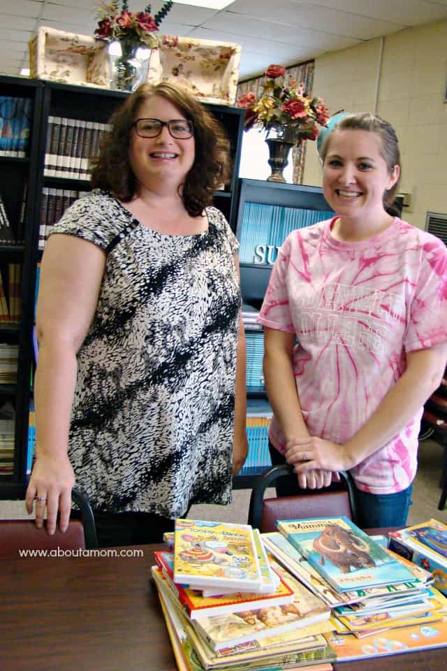 Giving the Gift of Books #Fuel4School - About a Mom