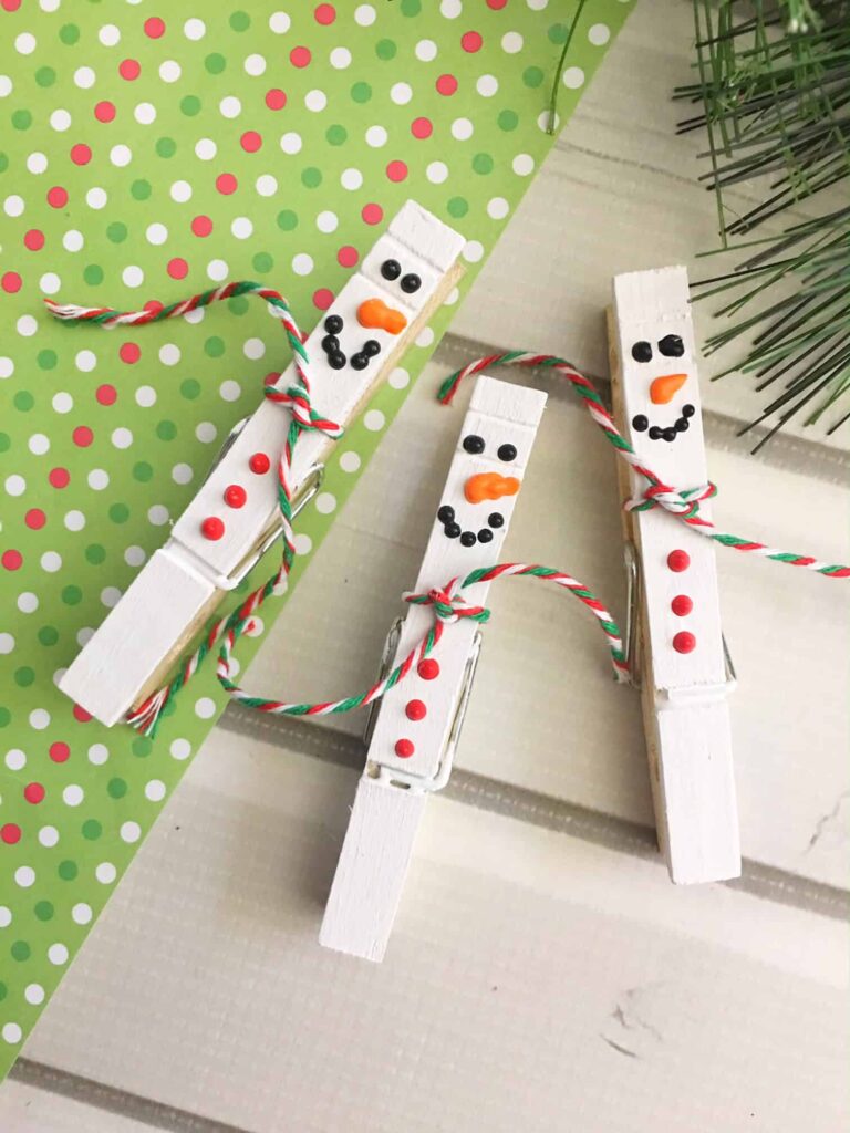 Simple Snowman Clothespin Craft - About a Mom