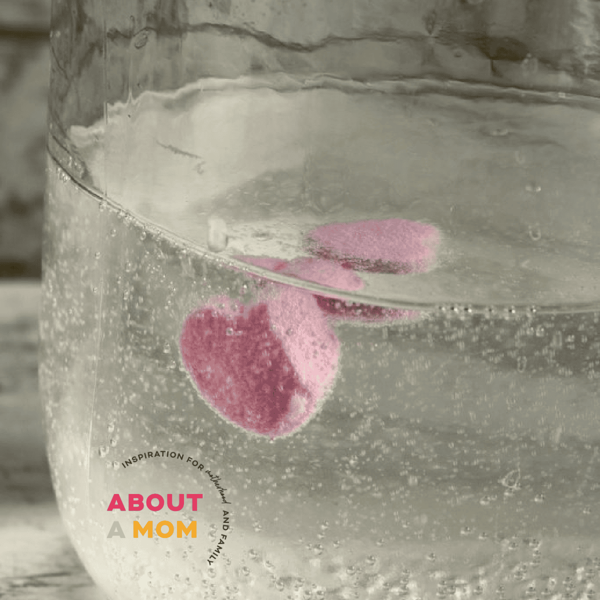 Dissolving Candy Hearts Science Experiment for Valentine's Day - About ...