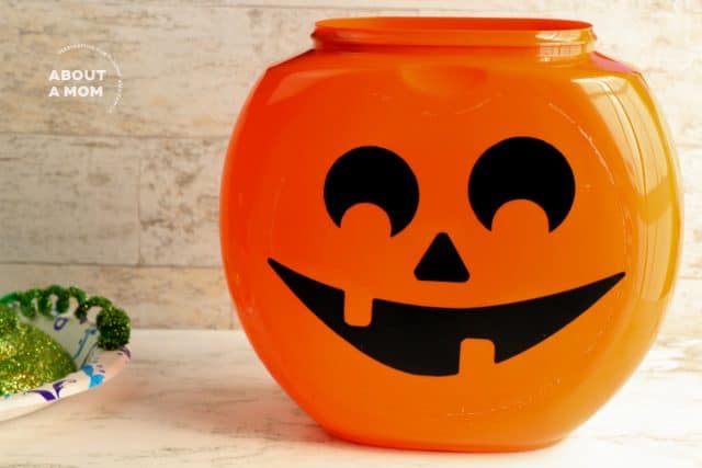 Recycled Tide Pod Container Pumpkin Craft for Kids - About a Mom