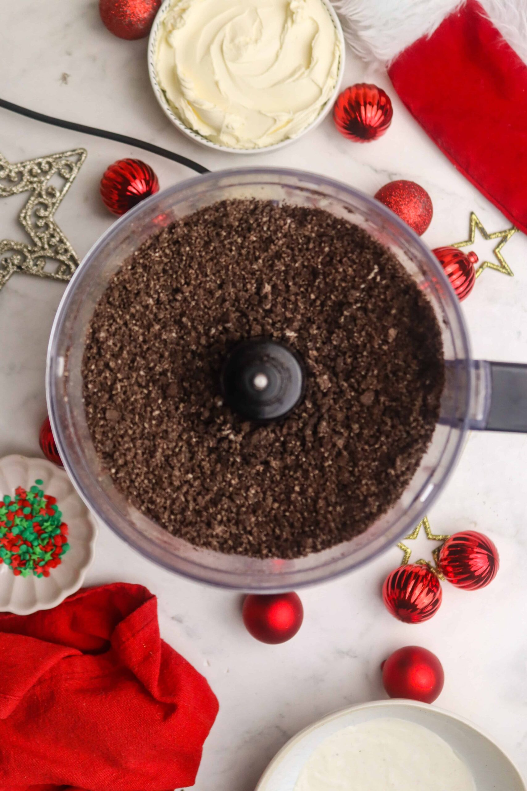 Christmas Oreo Balls - About a Mom