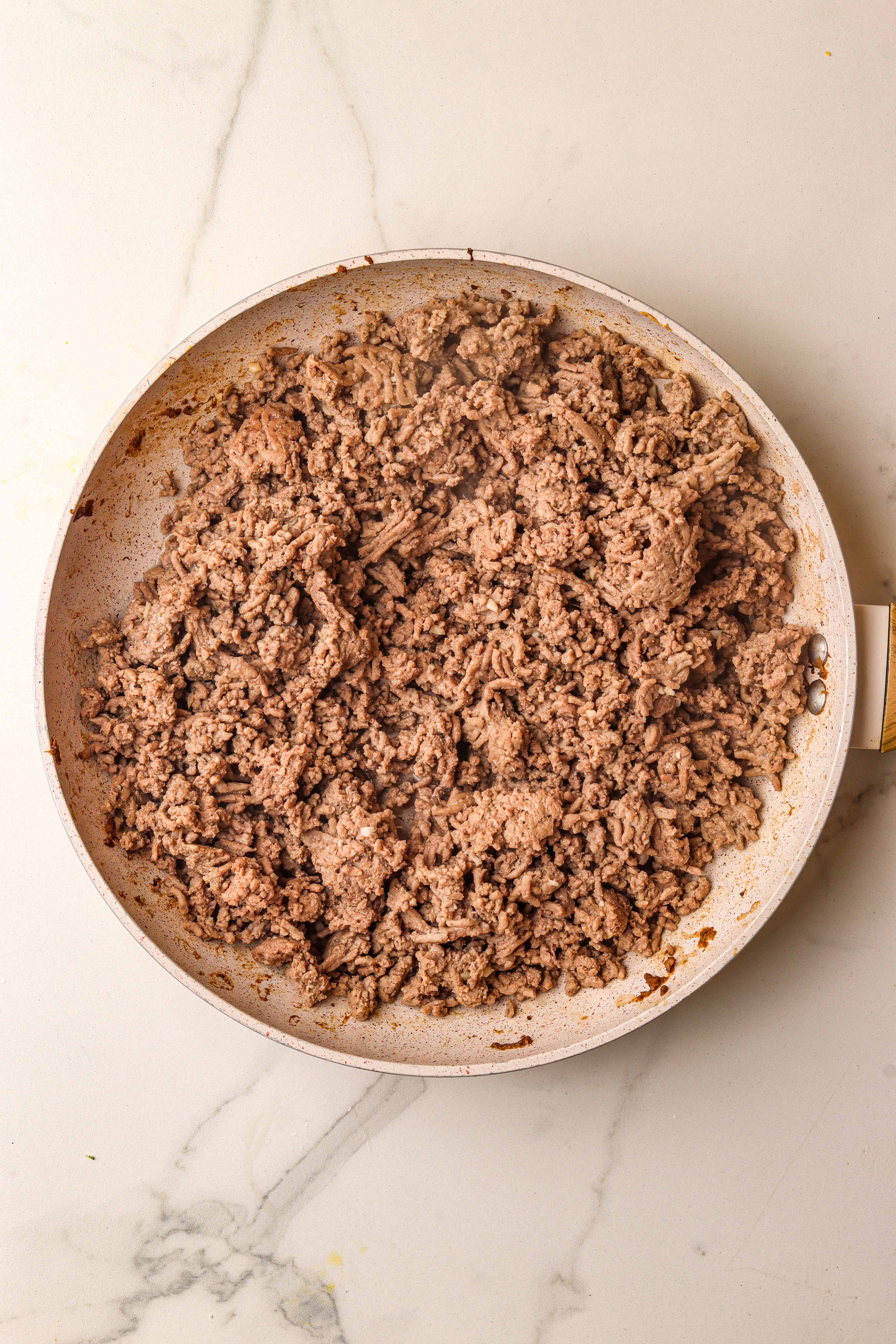 Hamburger Mac And Cheese Casserole - About a Mom