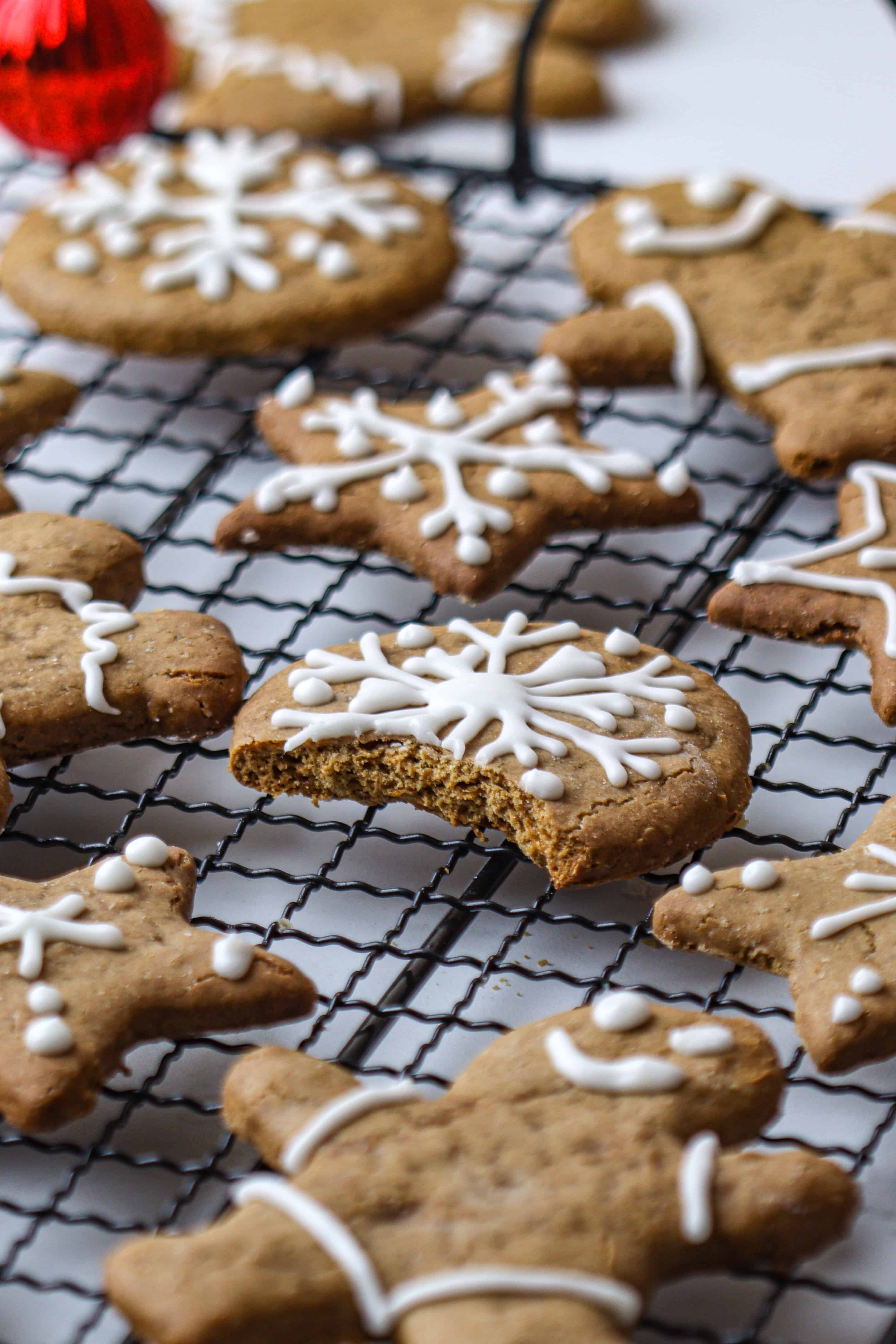 Vegan Gingerbread Cookies - About a Mom