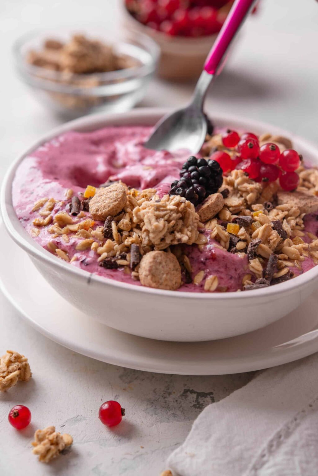Smoothie Bowl - About a Mom